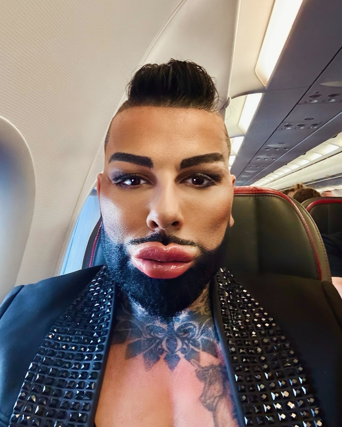Il est considéré comme l’homme le plus beau d’Allemagne, avec une ...